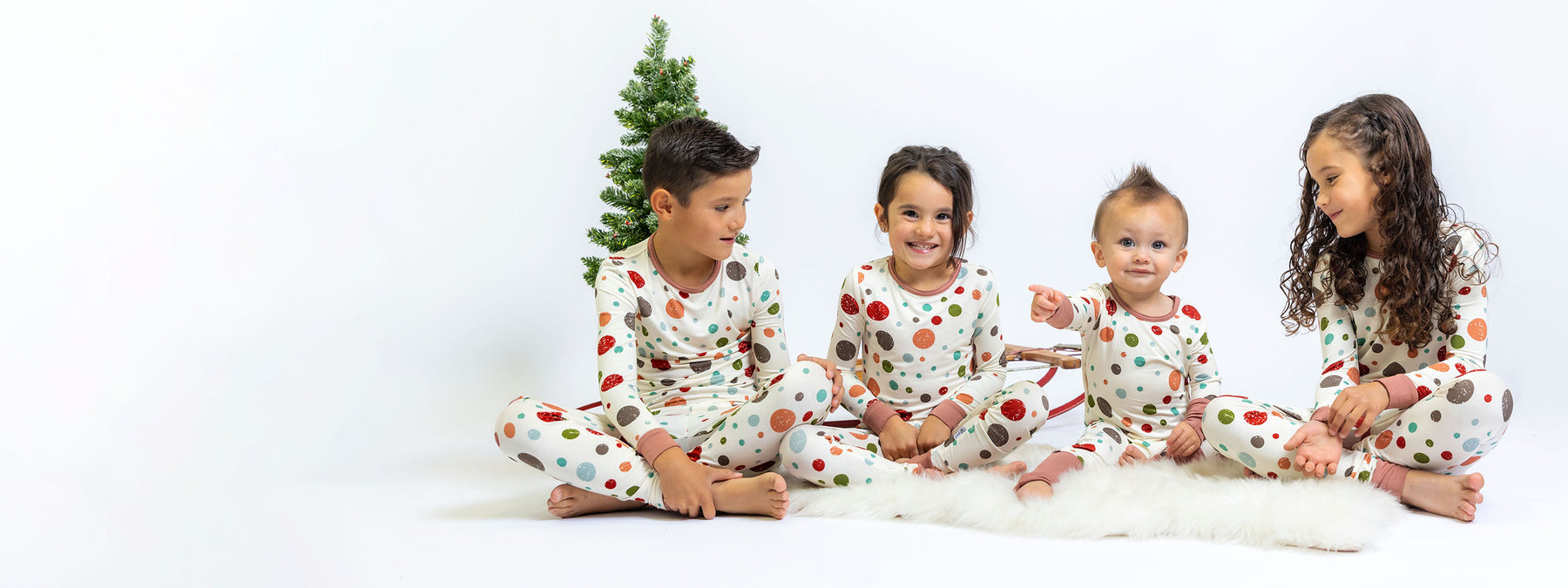 Simple Seed Baby - Bamboo Baby, Rompers, pajamas, Shower Gifts, romper